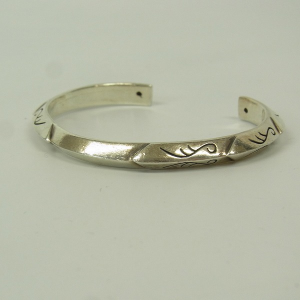 MoonBeams/ムーンビームス ZAGADO バングル シルバー925 石入り/赤の買取実績 - ブランド買取専門店リアクロ